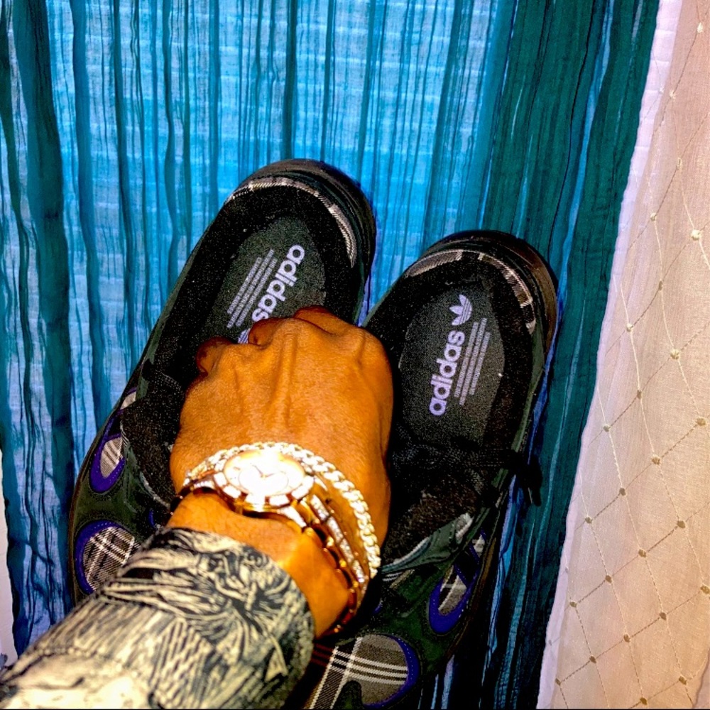 Rare Adidas Shoes - Gem